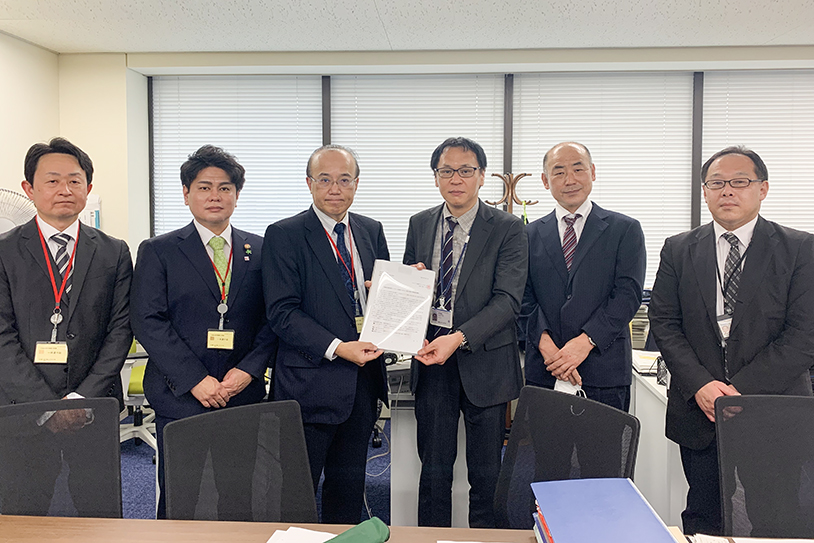 Labor Unions Prod MHLW to Renew Efforts to Improve Compliance with Drug ...